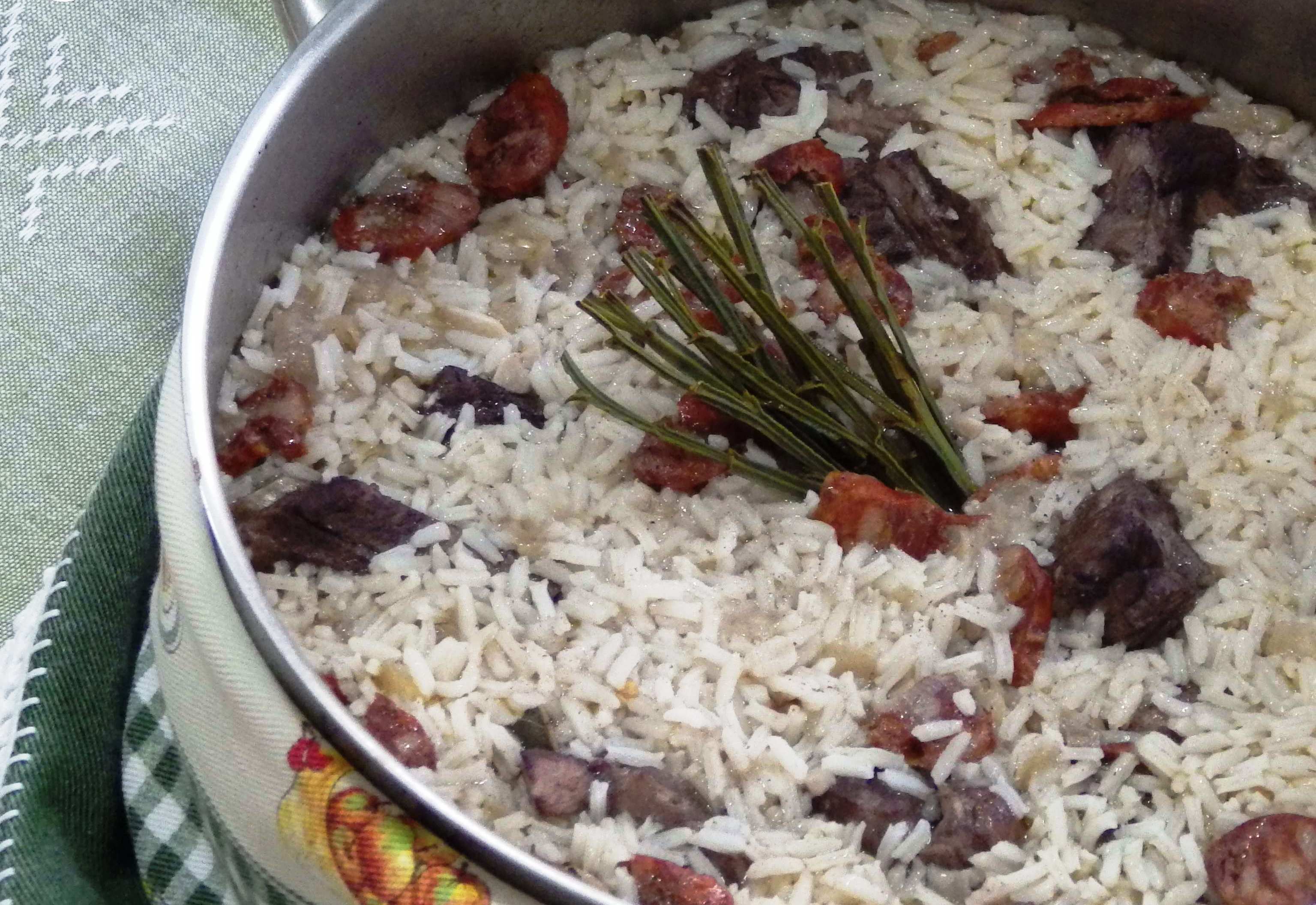 Arroz de carqueja com entrecosto | SAPO Lifestyle